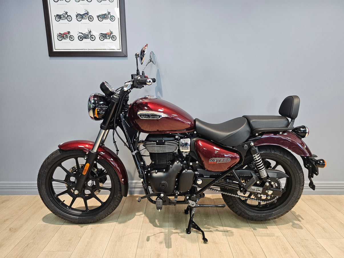Royal Enfield Meteor 350 Stellar Red – Pierce Motorcycles